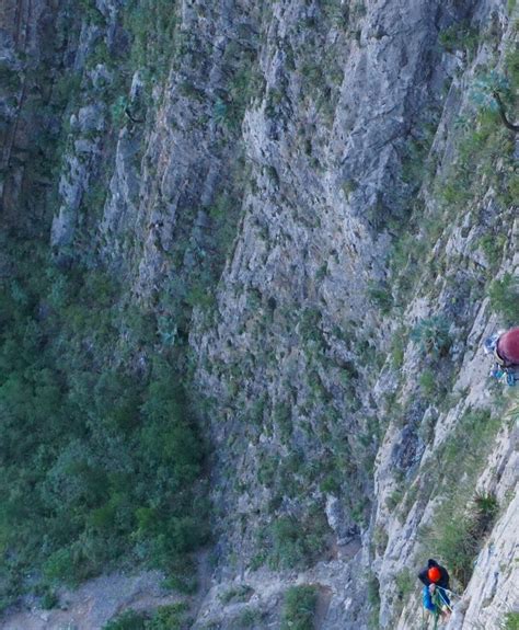 Guided Rock Climbing Retreat El Potrero Chico Hours