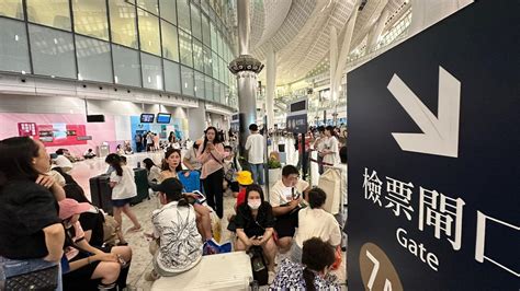 高鐵信號故障｜區議員批疏導旅客失效 港鐵認資訊發放有改善空間