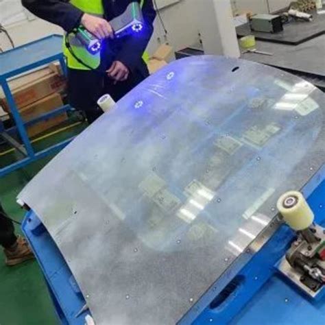 “质”驱未来3d扫描技术助力大尺寸汽车玻璃曲面质量检测