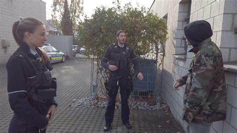 Pilotprojekt Beendet Polizei Ab Sofort Mit Bodycams Im T Glichen Einsatz Youtube