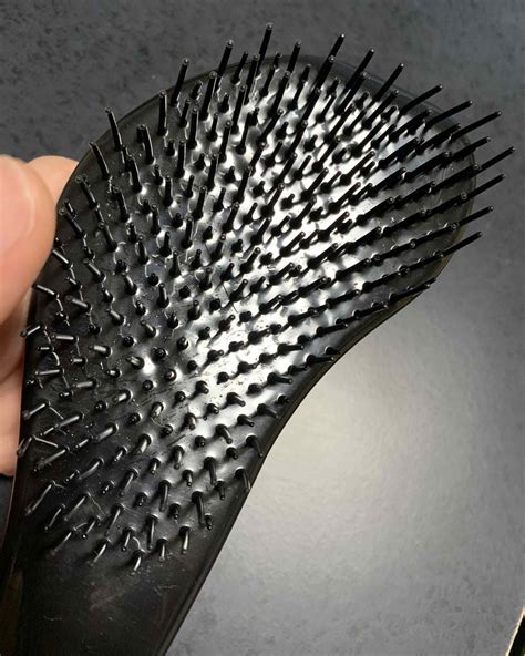 立体ヘアブラシ｜daisoの口コミ 超優秀！100均で買えるおすすめヘアブラシ！ダイソーの立体ヘアブラシ気になったので購入してみました