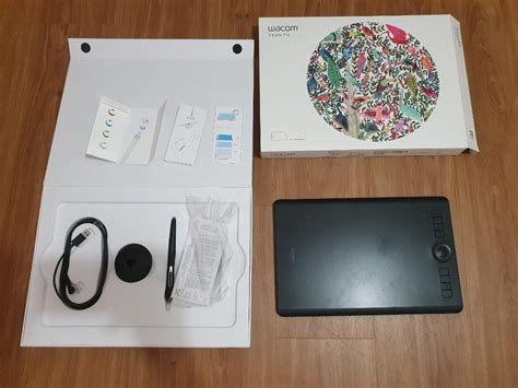 Wacom Intous Pro Mobile Phones And Gadgets Other Gadgets On Carousell