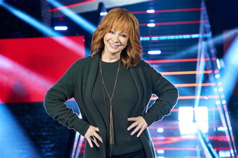 Reba Mcentire Blake Shelton Talk On The Voice After Coach Reveal