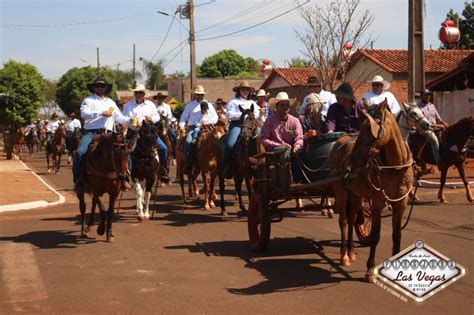 Cavalgada marca início da 35ª Festa do Peão de Pirajuba Agenda Frutal