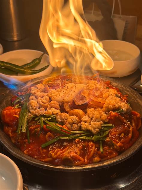 [서울 잠실 맛집] 방이동 먹자골목 개나리아구찜 본점 잠실역 대창 아귀찜 송파나루역 한식 2tv 생생정보 방영 캐치테이블