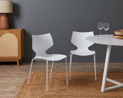Dining Tables For Small Spaces Maximising Your Dining Area