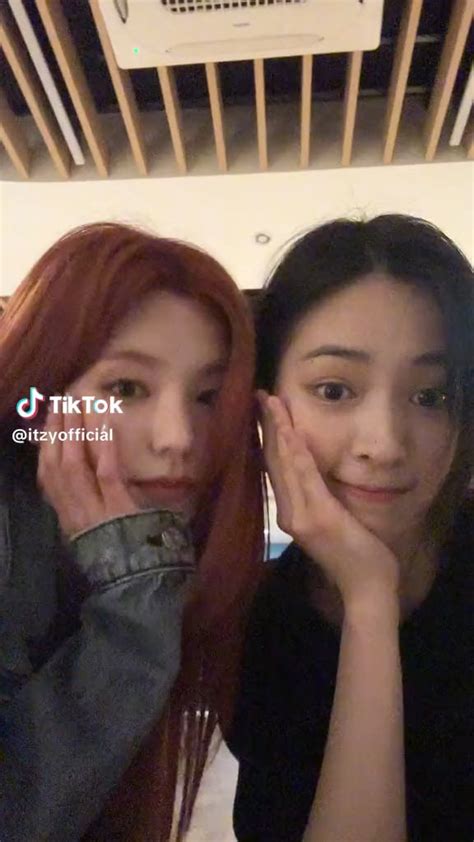 230910 Itzy Tiktok Update With Yeji And Ryujin How To Twerk Lol R Itzy