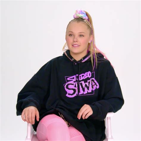 JoJo Siwa Proudly Says Im Gay On Siwas Dance Pop Revolution