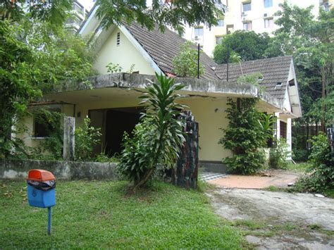 Lensahandphone Menyelongkar Rumah Mona Fendy Di Kuala Lumpur