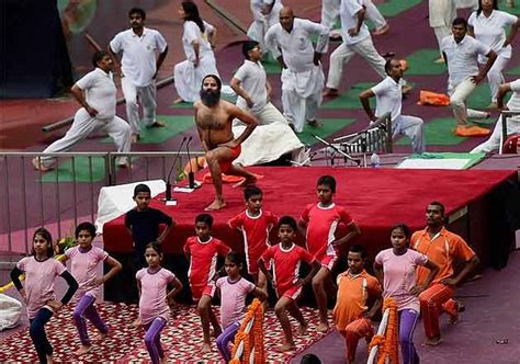 Yoga Day Ramdev Holds Preparatory Session Indiatv News India News