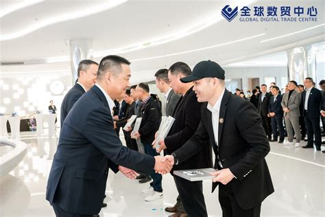 世界超市的第六代市场怎么建义乌全球数贸中心数智展厅启用