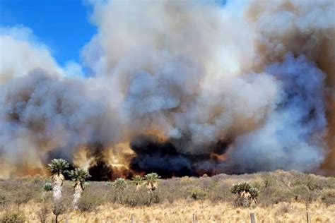 Fuego Nuevamente En Las Sierras Cordobesas Combaten Incendio En Ambul