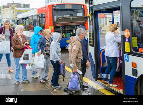 Queue Stock Photos Queue Stock Images Alamy