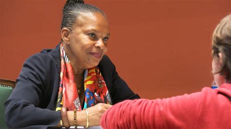 Christiane Taubira Poursuit Sa Campagne En Isère Près De Grenoble