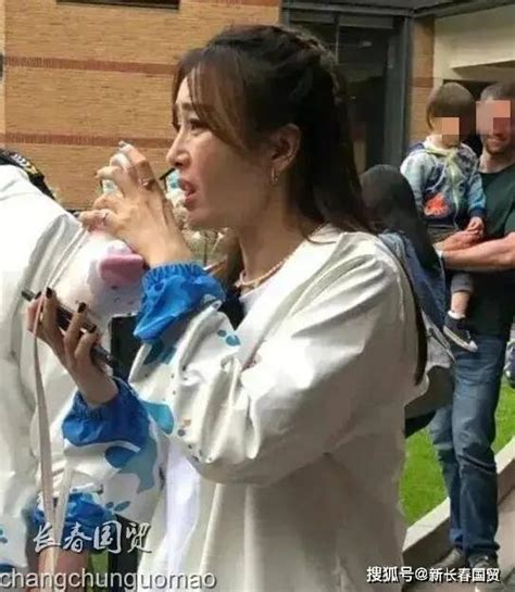 42歲秦嵐素顏近照曝光，無修生圖暴露真實顏值 ＊ 阿波羅新聞網