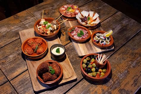 What Are Tapas A Guide To These Super Tasty Dishes Dave In Spain
