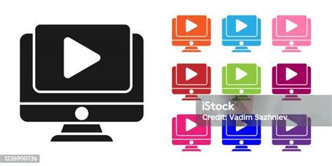 검은 온라인 흰색 배경에 격리 된 비디오 아이콘을 재생합니다 컴퓨터 모니터 및 재생 기호와 필름 스트립 다채로운 아이콘을 설정합니다 벡터 일러스트레이션 굴리기에 대한 스톡