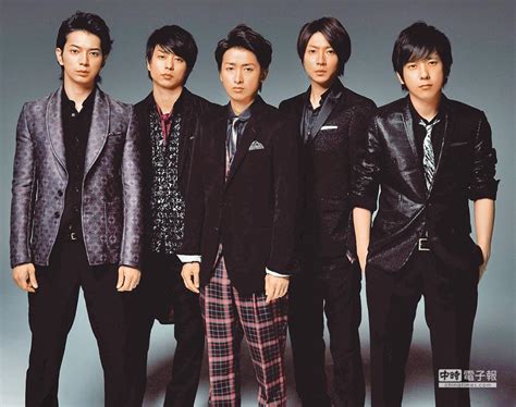 33億登榜首 「嵐」暢銷6稱霸 娛樂新聞 中國時報