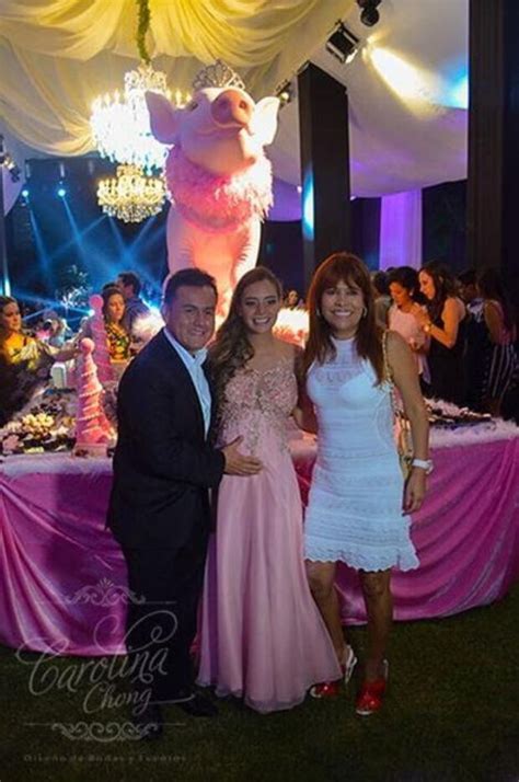 Richard Acuña Magaly Medina Y La Fotografía Revela Su Antigua Cercanía