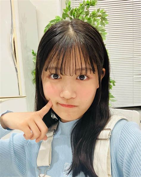 青山姫乃さんのインスタグラム写真 青山姫乃instagram「・ 皆さんこんにちは！ヒメノです👑🧡 『ニコモのぱっつん前髪セルフカット