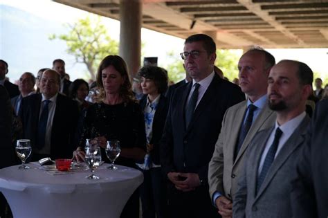 Hristijan Со нашиот долгогодишен партнер Швајцарија ја одбележуваже новата Швајцарска