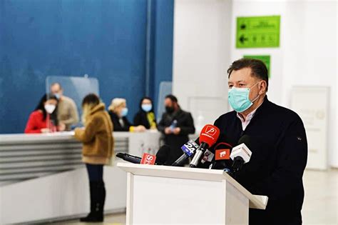 Ministrul Sănătății spune că nu are nicio reținere să și vaccineze