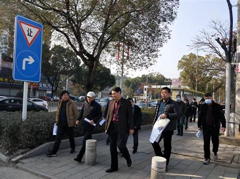 校南大门开道口专题调研会