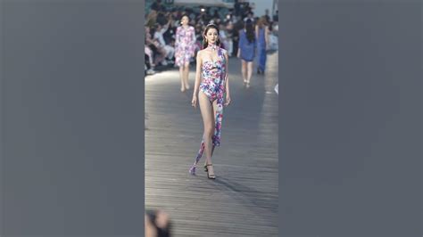 陈宝月 超模 秀场直击 走秀现场 模特之家 Youtube