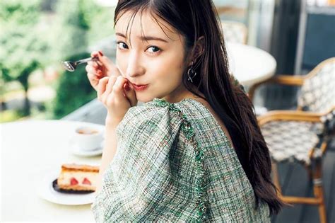宮本茉由さんのインスタグラム写真 宮本茉由instagram「美人百花 9月号発売中 今月号もかわいいが盛りだくさんです！ みてね💟