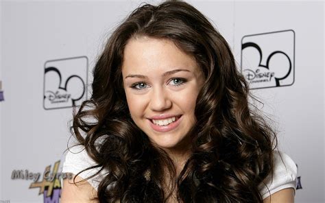 Miley Cyrus 麦莉·赛勒斯 美女壁纸3 1280x800 壁纸下载 Miley Cyrus 麦莉·赛勒斯 美女壁纸 人物