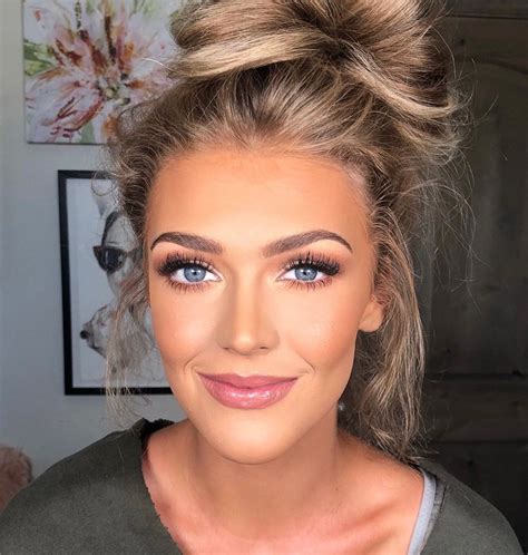 All Photos In 2021 Natural Prom Makeup Prom Makeup Glam Makeup Look