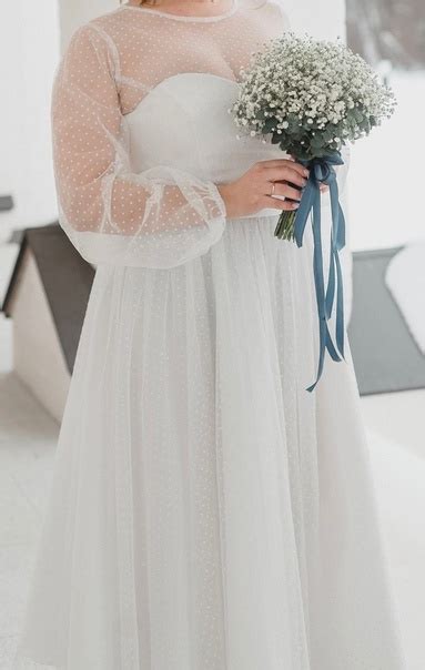 Продаю вечернее свадебное платье 48 р р в отличном состоянии По всем вопросам писать в Директ