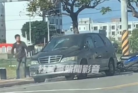 父子爭吵父當街持球棒砸車洩憤 警通知雙方到案依法偵辦 麟傳媒