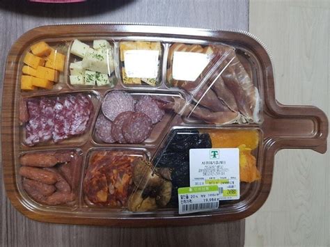 🧀🥓🌭🍈🍇샤퀴테리 플래터 양장피🥩🥗🦑 사라마라 캐시피드