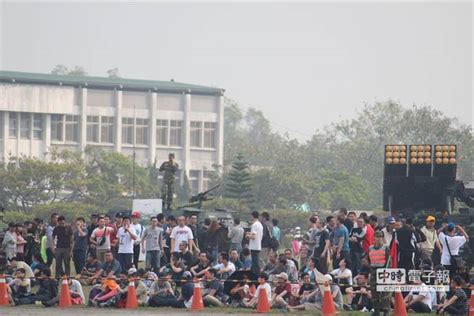 陸軍六軍團湖口營區開放參觀 生活 中時