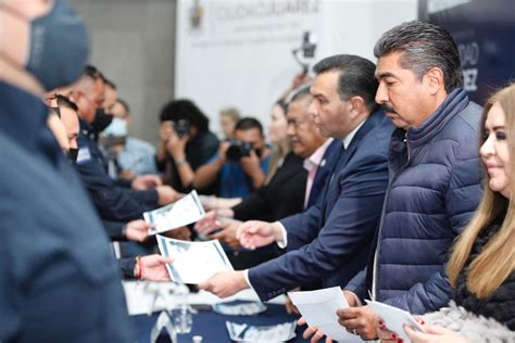 Entrega Alcalde Reconocimientos A Los Policías Del Mes