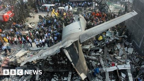 Indonesia Transport Plane Crash Death Toll Rises Bbc News