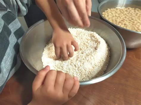 圧力鍋で簡単！自家製味噌の作り方（ジップロックと琺瑯容器） サスティナブルな賃貸ぐらし