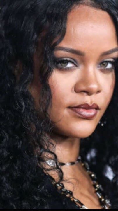 Shocking Rihanna Takes Out Her Nipples And Panties At The Fenty X