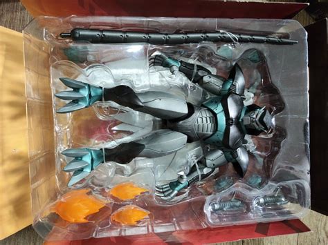 Neca Gargoyles Steel Clan Robot Hobbies And Toys Toys And Games On Carousell