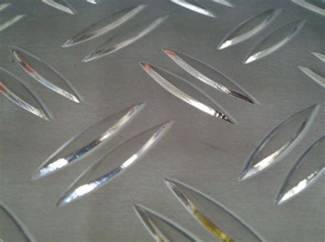 2 Bar Aluminum Tread Plate