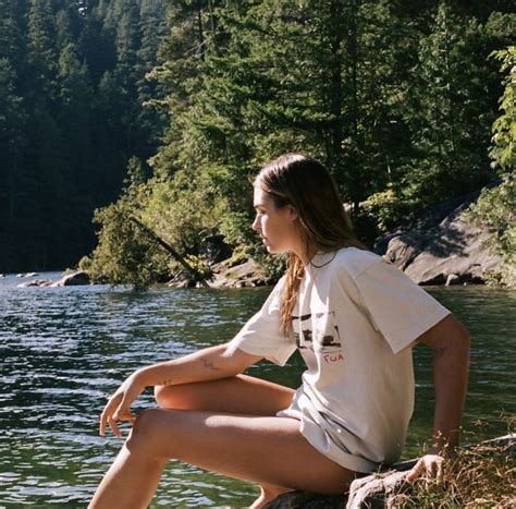 Pin By Sex And Calories On People Summer Aesthetic Girl Summer Outfits