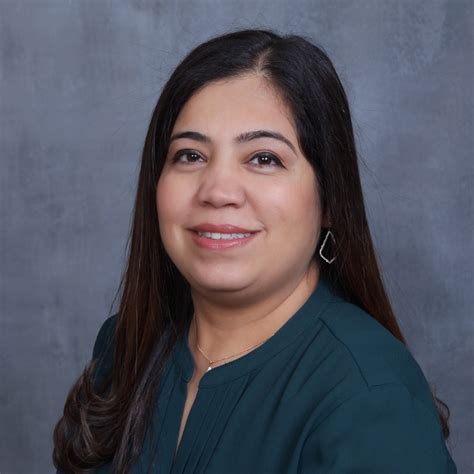 Samina Ismail Financial Professional Savers Financial Solutions Linkedin