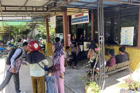 Honor Tidak Kunjung Cair Anggota KPPS Beramai Ramai Datangi Kelurahan