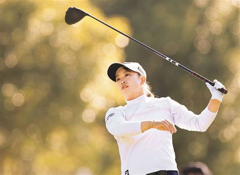 西郷真央、6カ月ぶりの6勝目へ2打差4位絶好スタート「終盤安心してクラブを振れた」【女子ゴルフ】：中日スポーツ・東京中日スポーツ