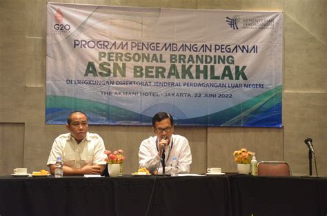 Implementasi Core Values Berakhlak Dan Employee Branding Asn Ditjen Daglu