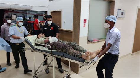 印度安全部队遇袭致22死 印媒：或因假情报走入陷阱武装人员印度新浪军事新浪网
