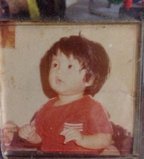 安以軒情人節曬照，首曬女兒正臉照，超大漫畫眼完美繼承媽媽顏值 每日頭條