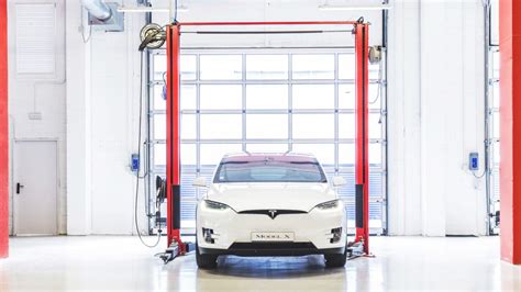 Tesla Demandada En Ee Uu Por Monopolio En Sus Servicios De Taller