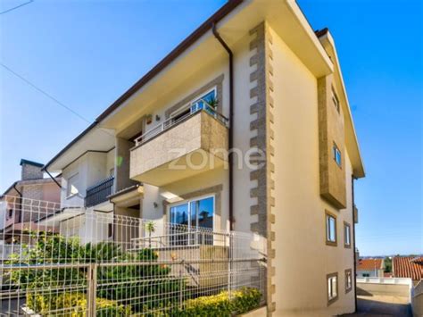 Casas E Apartamentos Com Mais De 70 Metros Quadrados Em Fânzeres E São